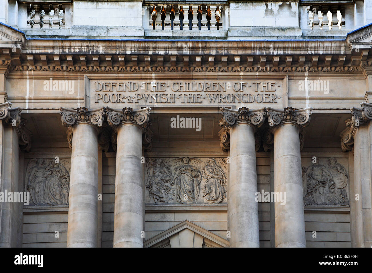 Inscription above the Entrance to Old Bailey London England UK Stock ...