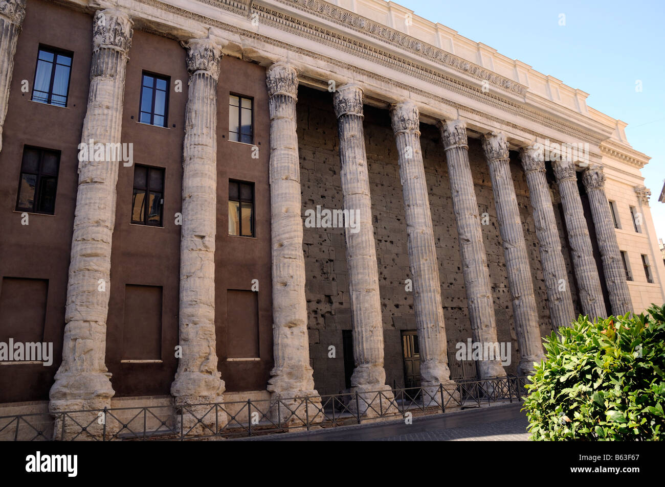 The Temple of Hadrian in Rome Italy Stock Photo - Alamy