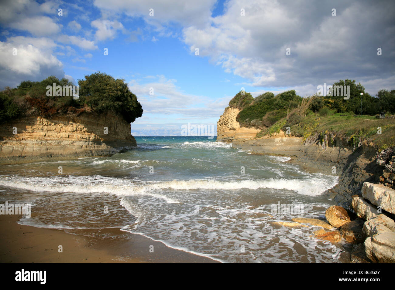 Sidari beach hi-res stock photography and images - Alamy