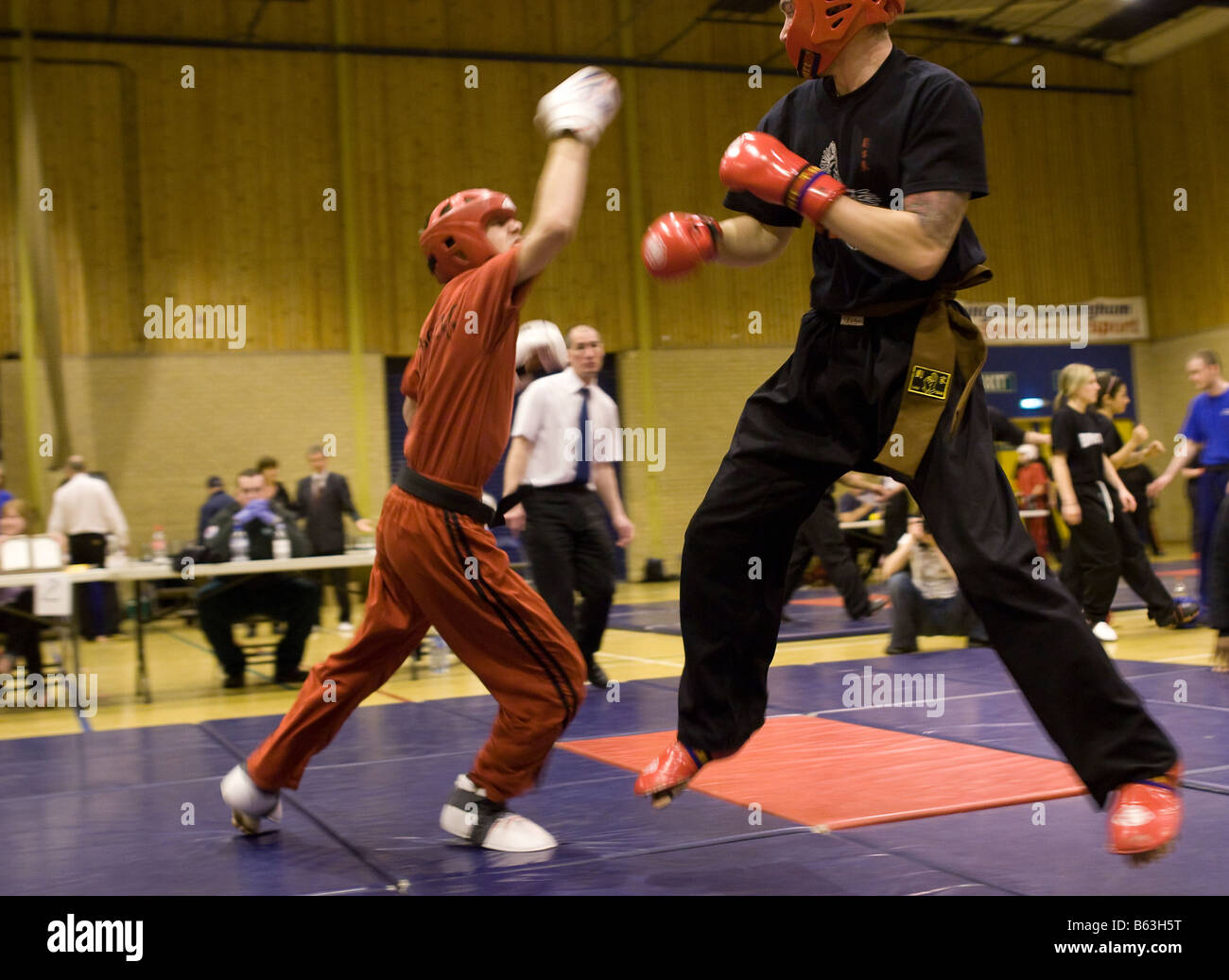 Kung fu tournament hi-res stock photography and images - Alamy
