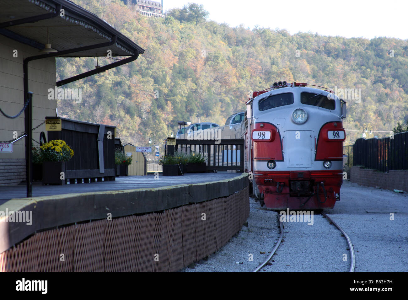 The Branson Scenic Railway diesel train Ozark Zephyr coming into the ...