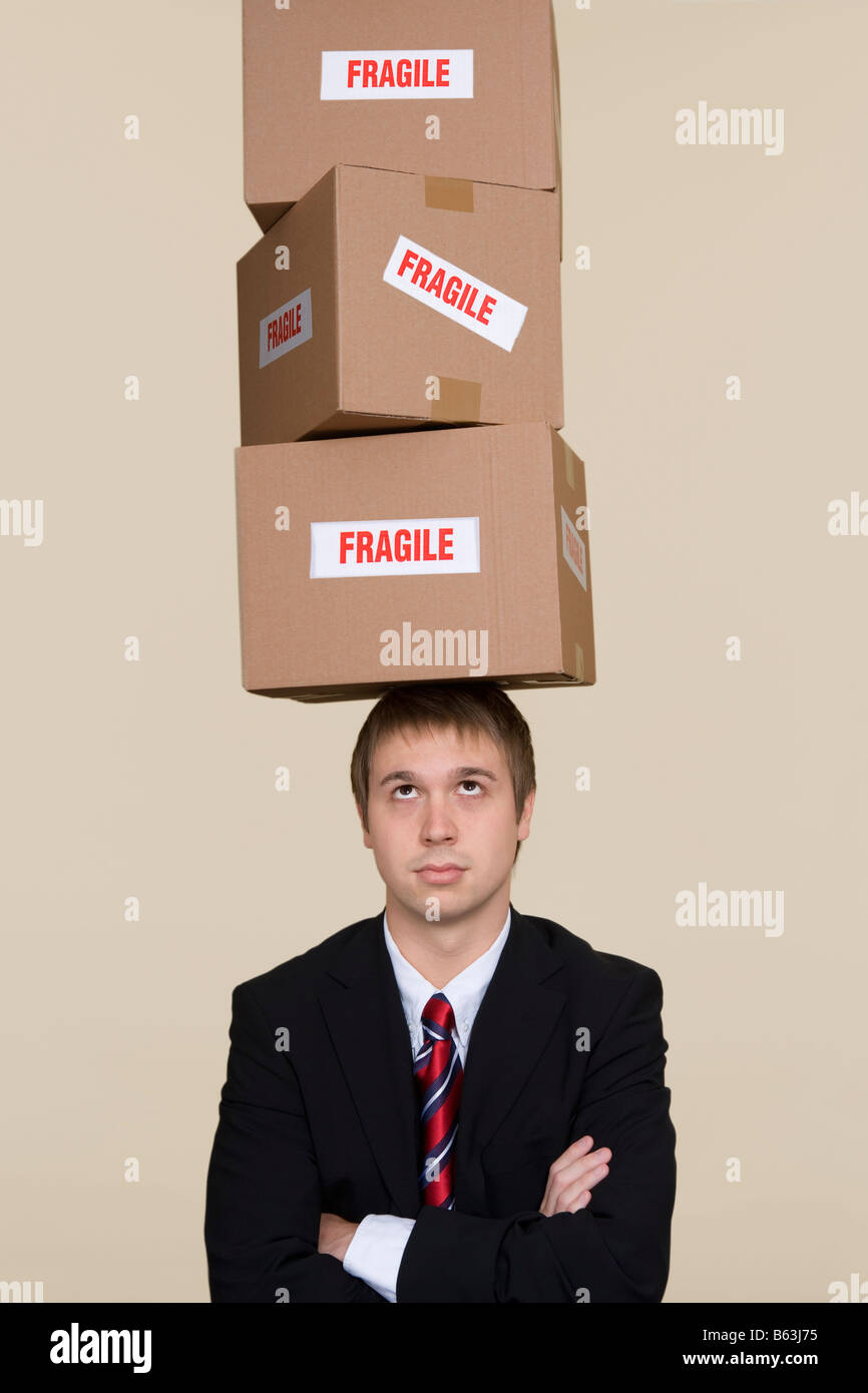 Balancing box on head hi-res stock photography and images - Alamy