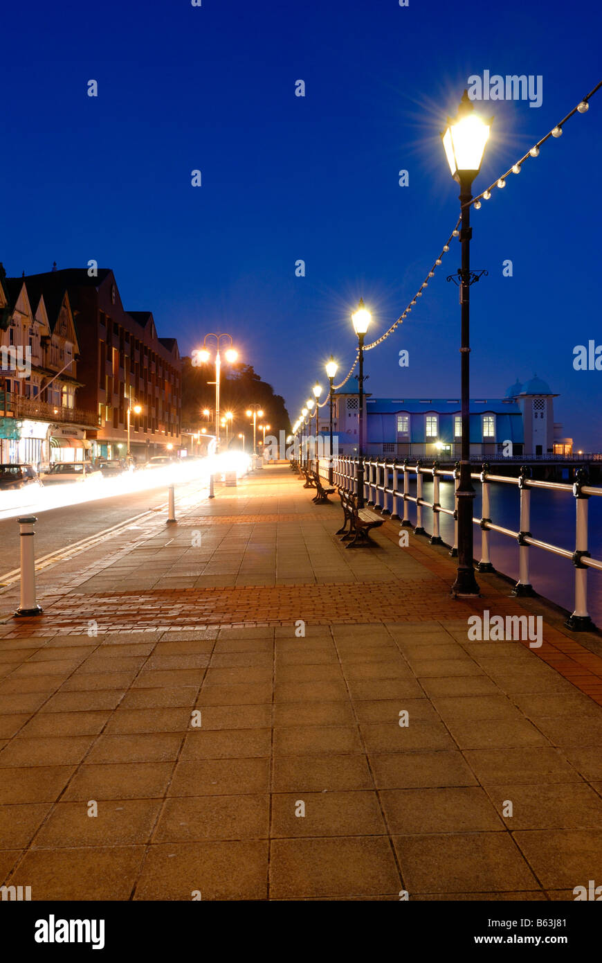 Penarth sea front at night Stock Photo - Alamy