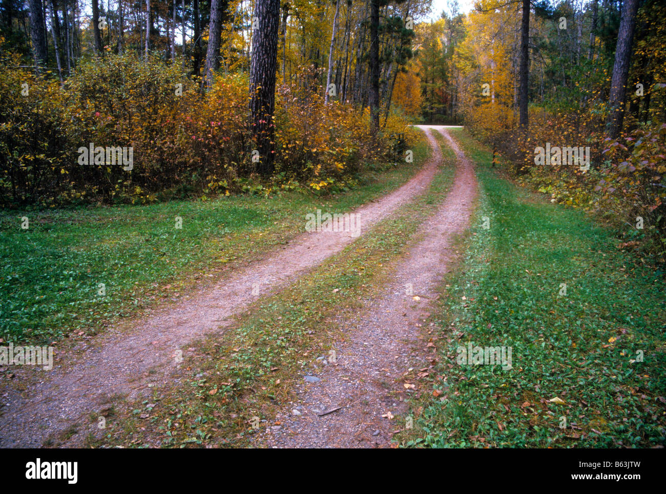 Two way lane hi-res stock photography and images - Alamy