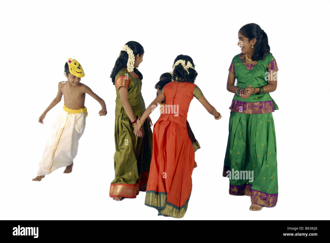 Child in traditional kerala dress hi-res stock photography and images ...