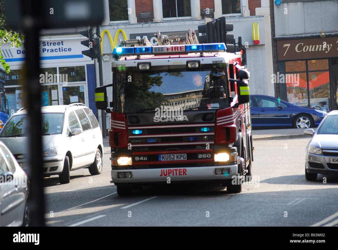 Luton streets hi-res stock photography and images - Alamy