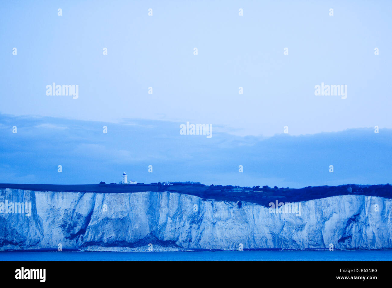 dover white cliffs lighthouse english channel Stock Photo - Alamy