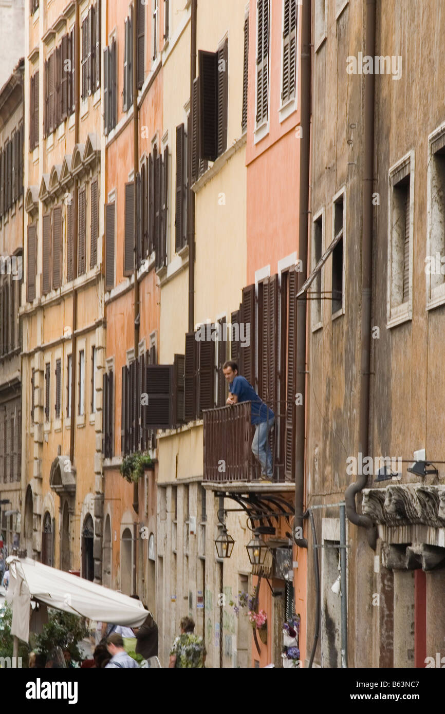 Street view rome italy hi-res stock photography and images - Alamy