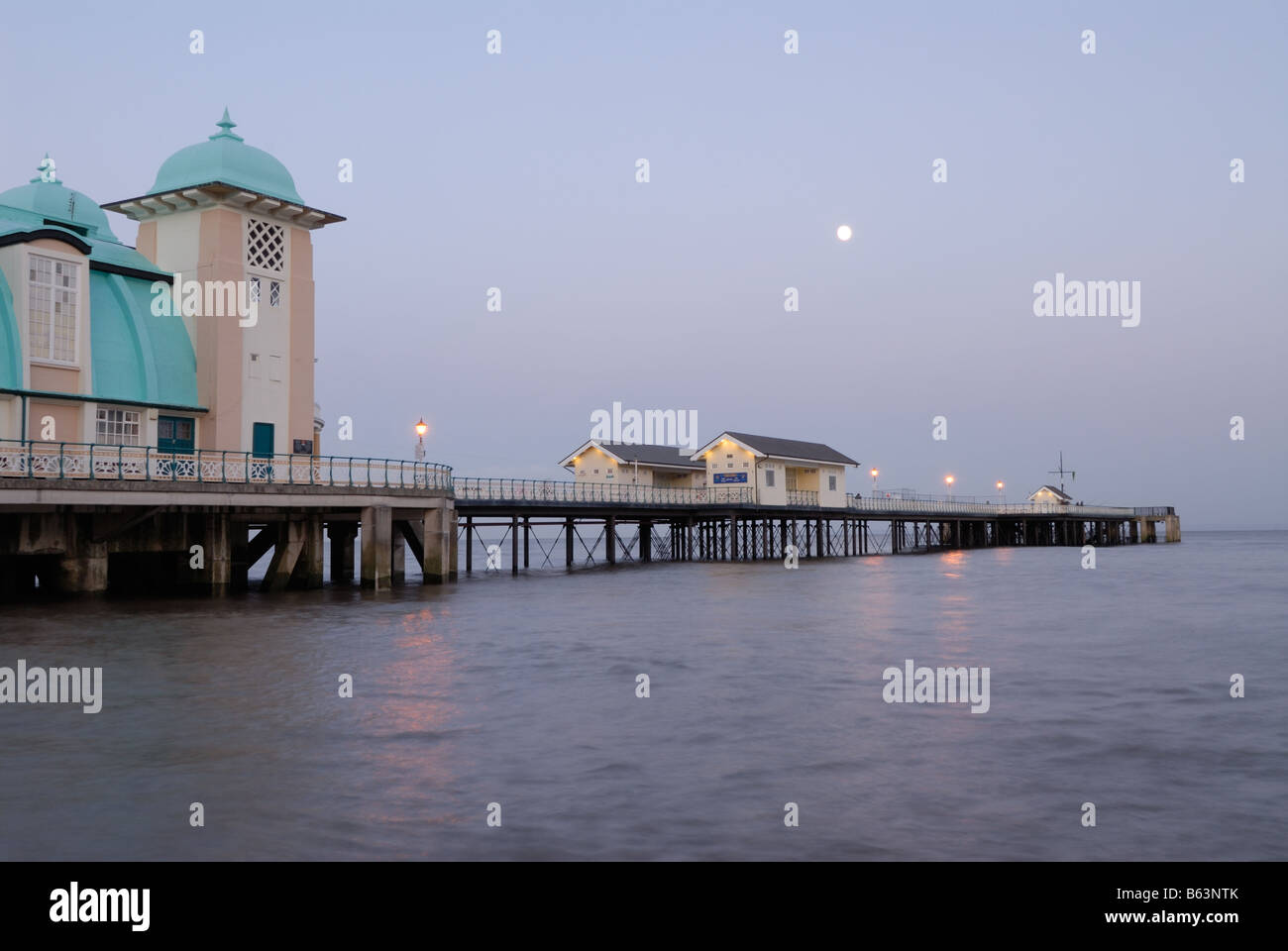 Penarth coast hi-res stock photography and images - Alamy