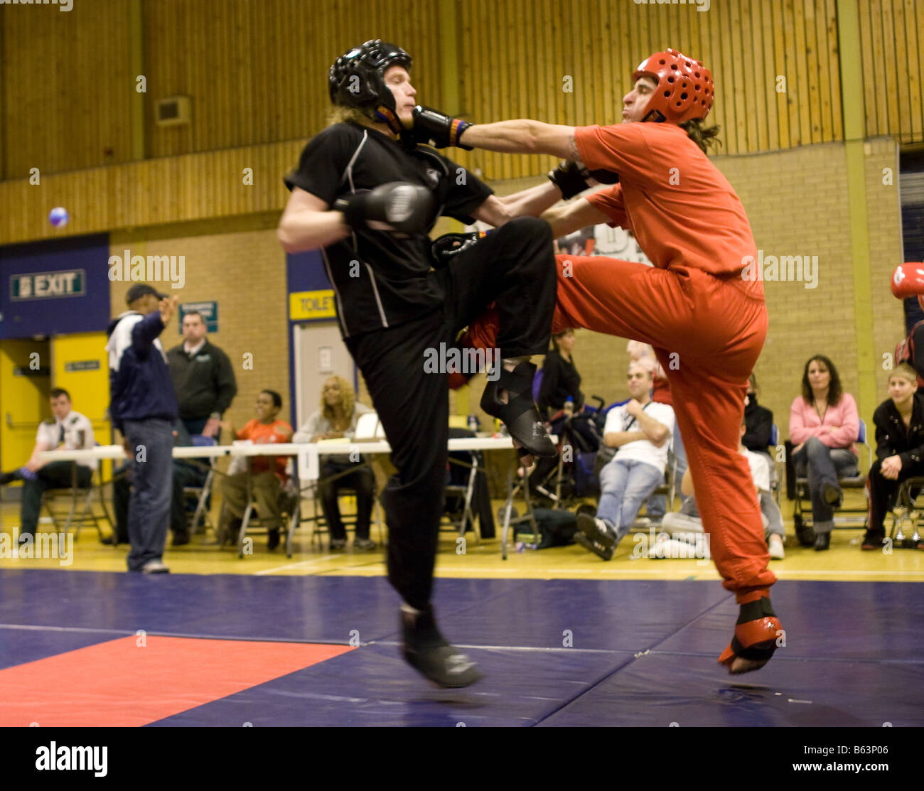 Competitors fighting in a kung fu tournament Stock Photo - Alamy