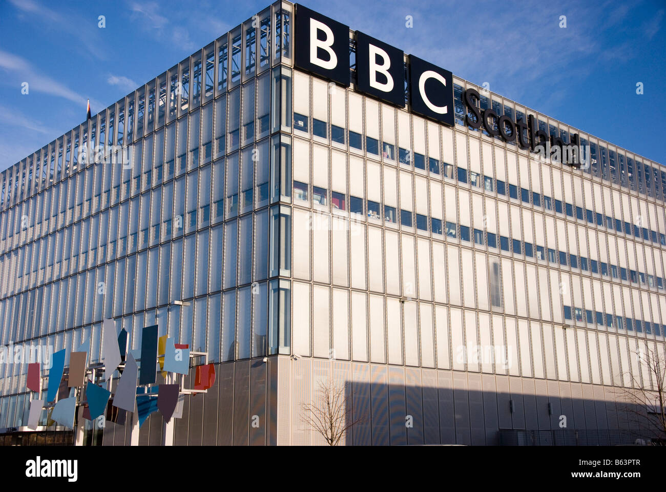 South pacific television hi-res stock photography and images - Alamy