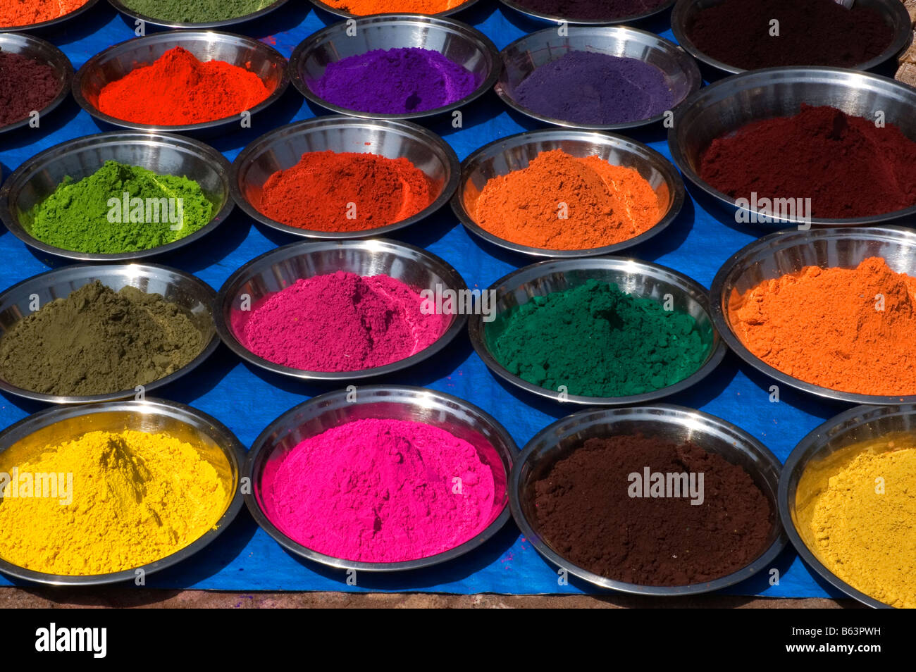 Coloured Rice Powder Stock Photos & Coloured Rice Powder Stock Images ...