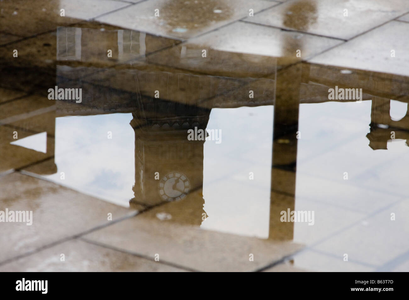 City centre post office hi-res stock photography and images - Alamy
