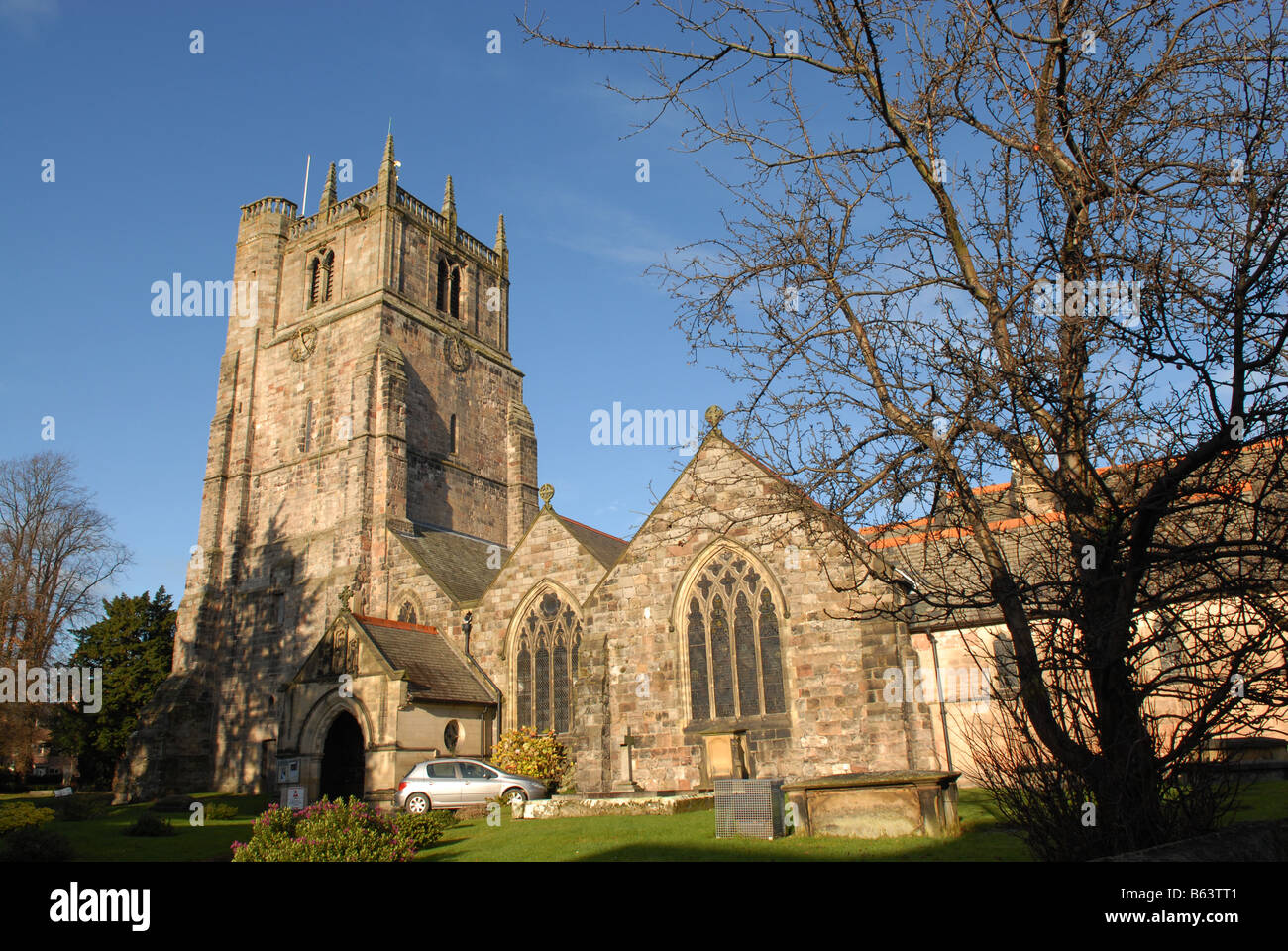 Oswestry parish church in shropshire hi-res stock photography and ...