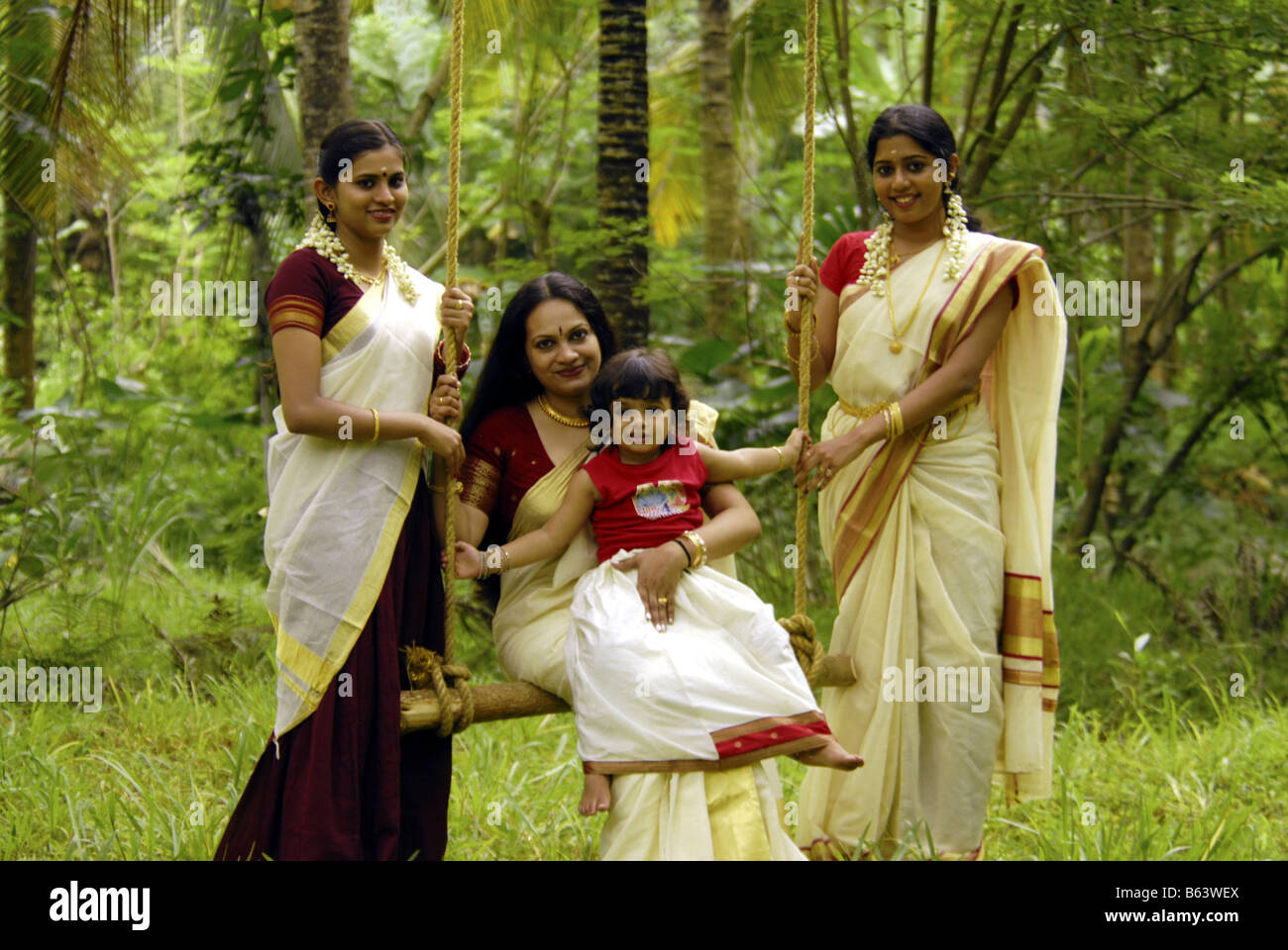 MODELS FROM KERALA IN TRADITIONAL ATTIRE DURING ONAM Stock Photo - Alamy
