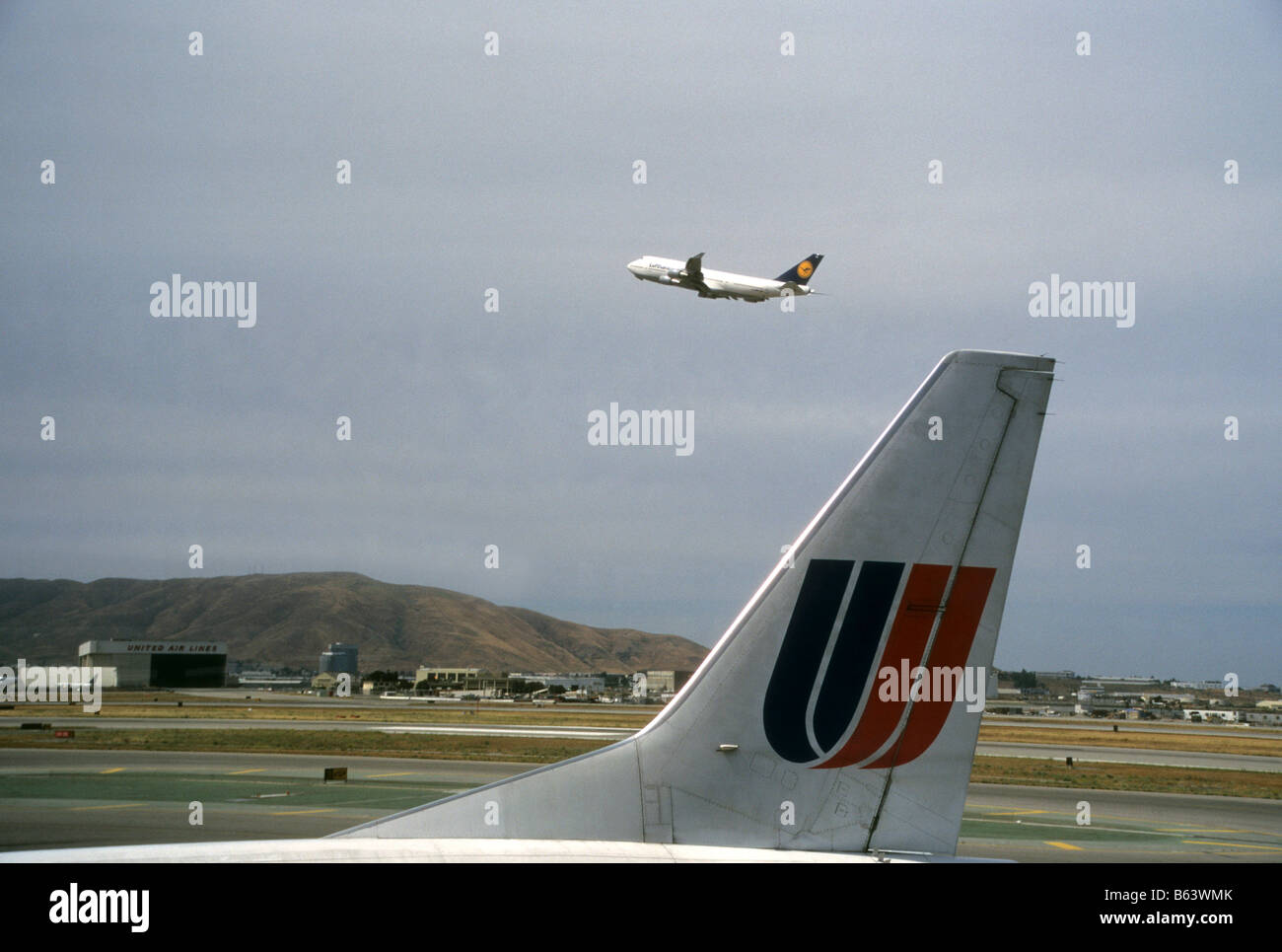 Itinerary flight hotel hi-res stock photography and images - Alamy