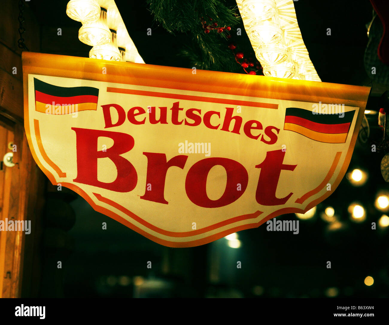 Market stall sign hi-res stock photography and images - Alamy