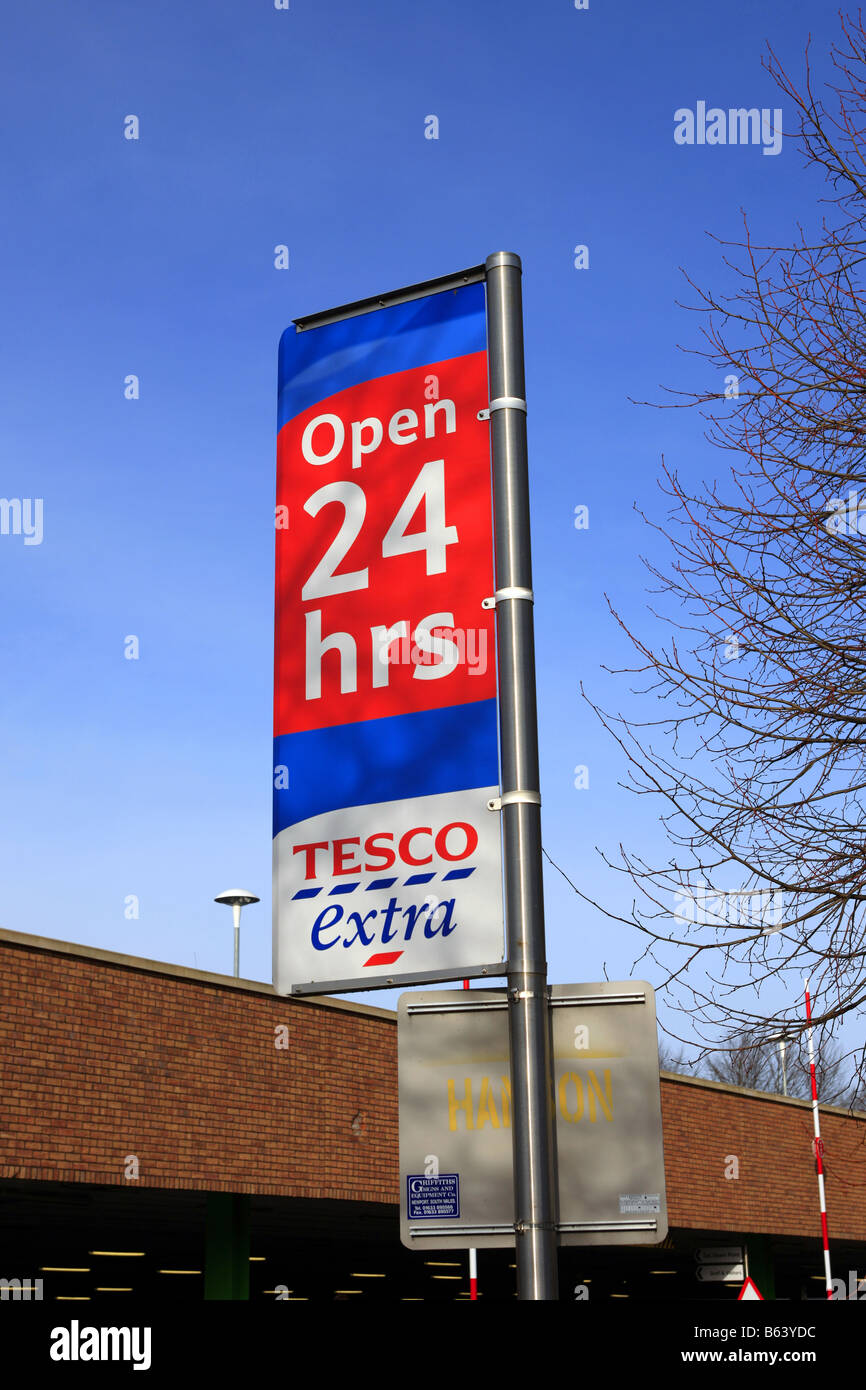 Tesco Extra Logo Stock Photos & Tesco Extra Logo Stock Images - Alamy