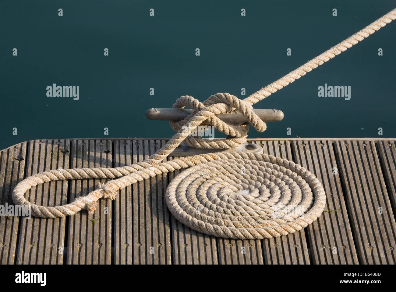 Coil old rope hi-res stock photography and images - Alamy