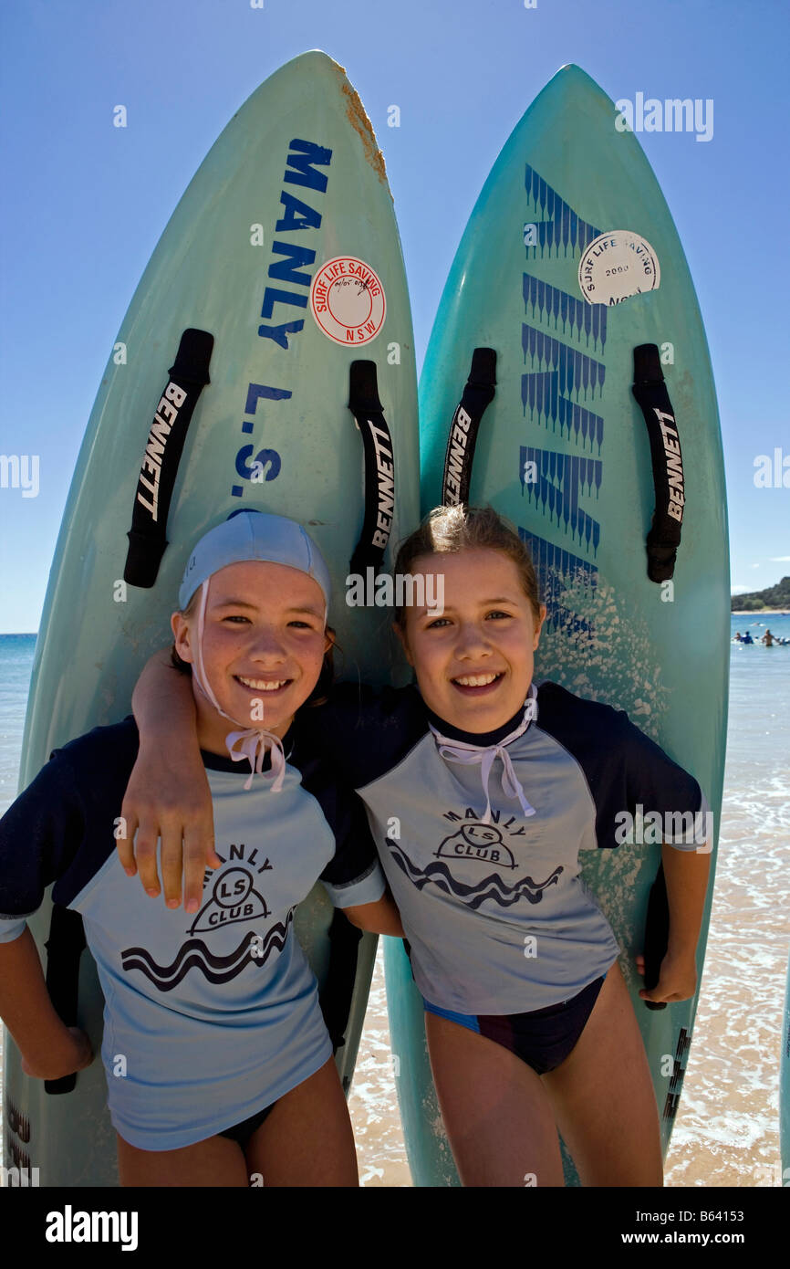 Australia, Sydney, Manly Beach. 2 Girls during weekly competition of ...