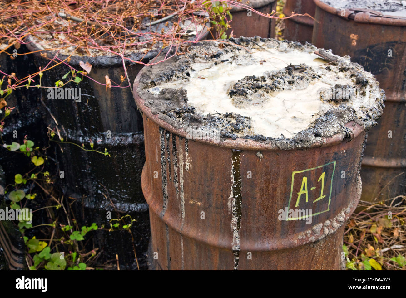 Chemical barrels hi-res stock photography and images - Alamy