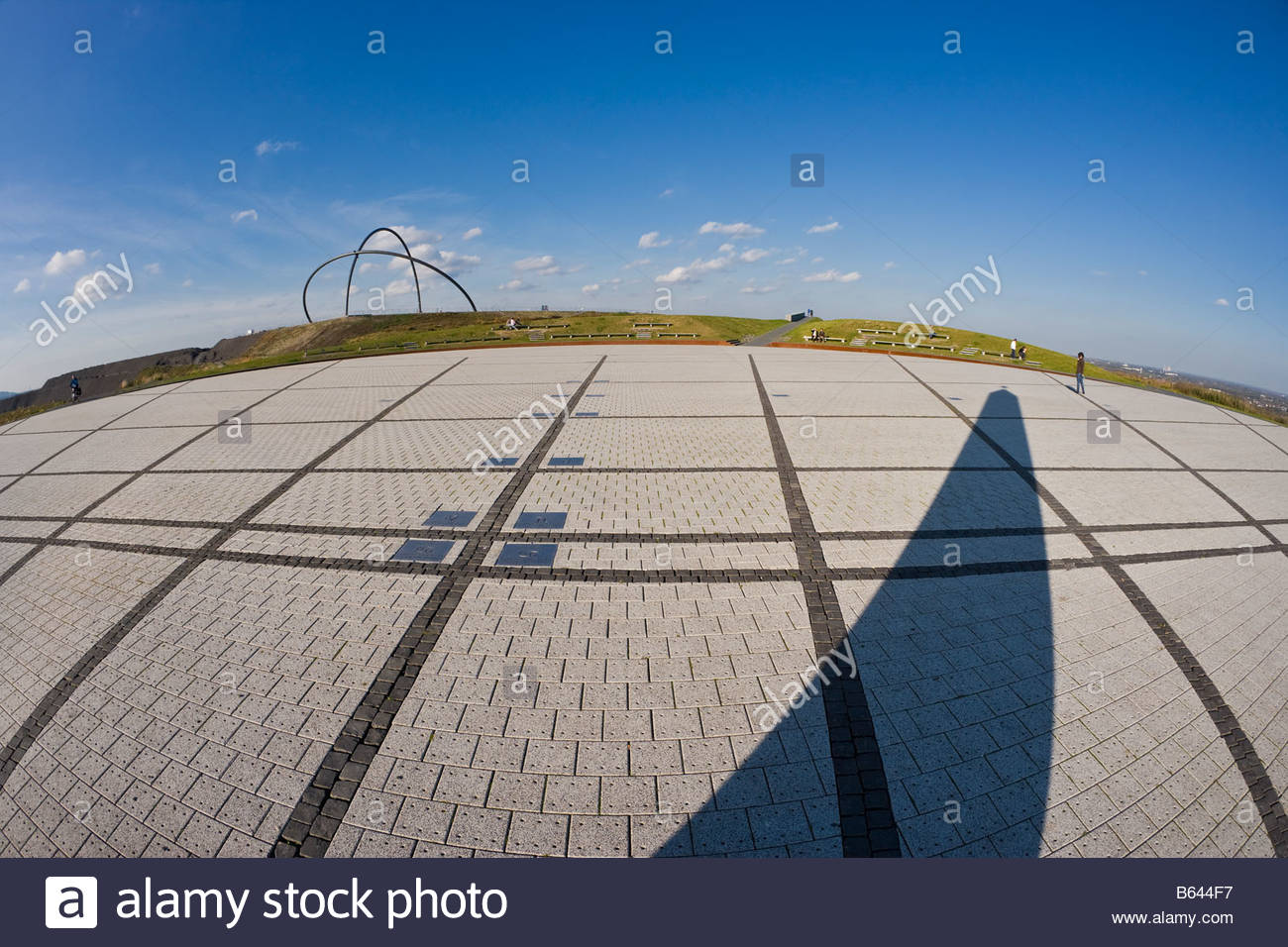 Obelisk And Sundial Stock Photos & Obelisk And Sundial Stock Images - Alamy