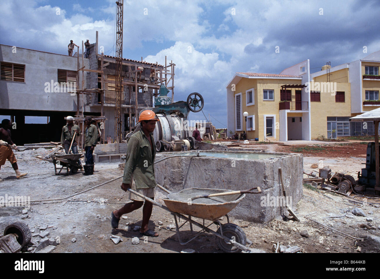 Construction workers on building site near Havana, Cuba 1993 Stock ...