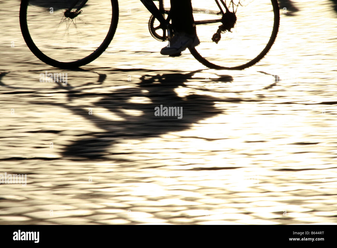 Suspense action hi-res stock photography and images - Alamy