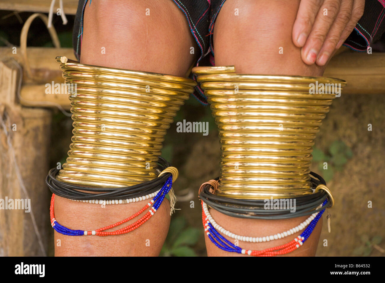 Long legs woman asian hi-res stock photography and images - Alamy