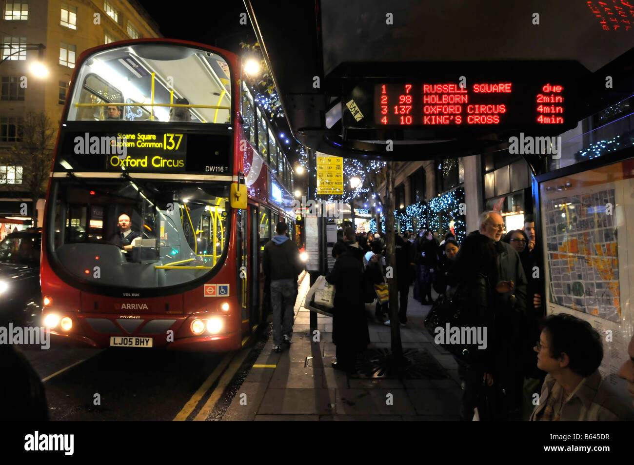 Tfl bus driver hi-res stock photography and images - Alamy