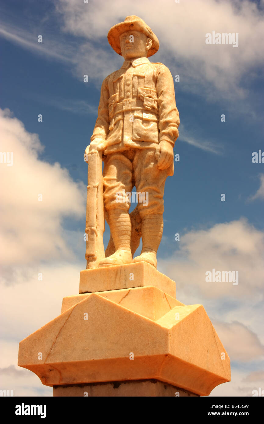Granite statue hi-res stock photography and images - Alamy