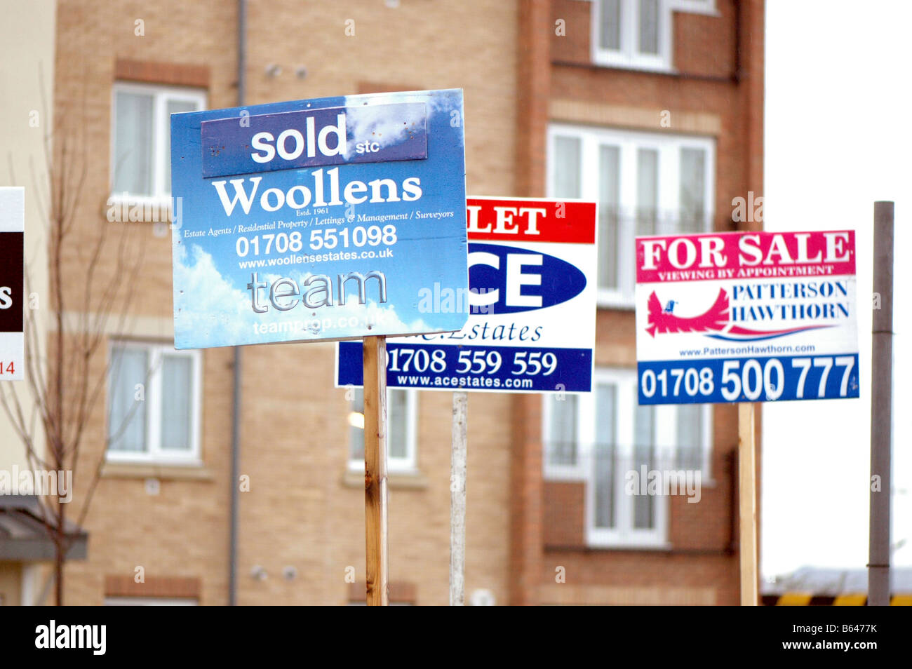 For sale To let and Sold signs Stock Photo - Alamy