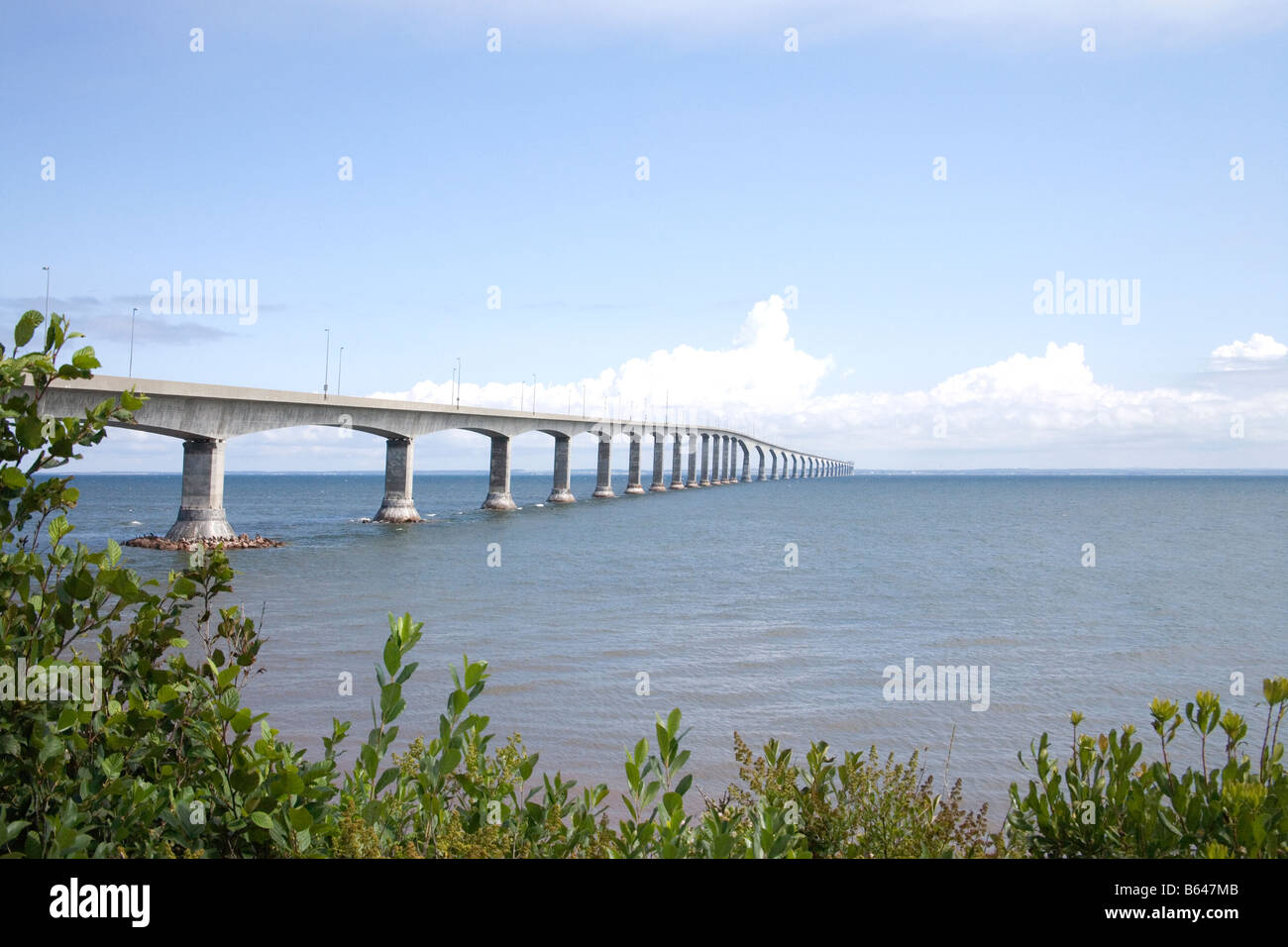 Confederation bridge crossing hi-res stock photography and images - Alamy