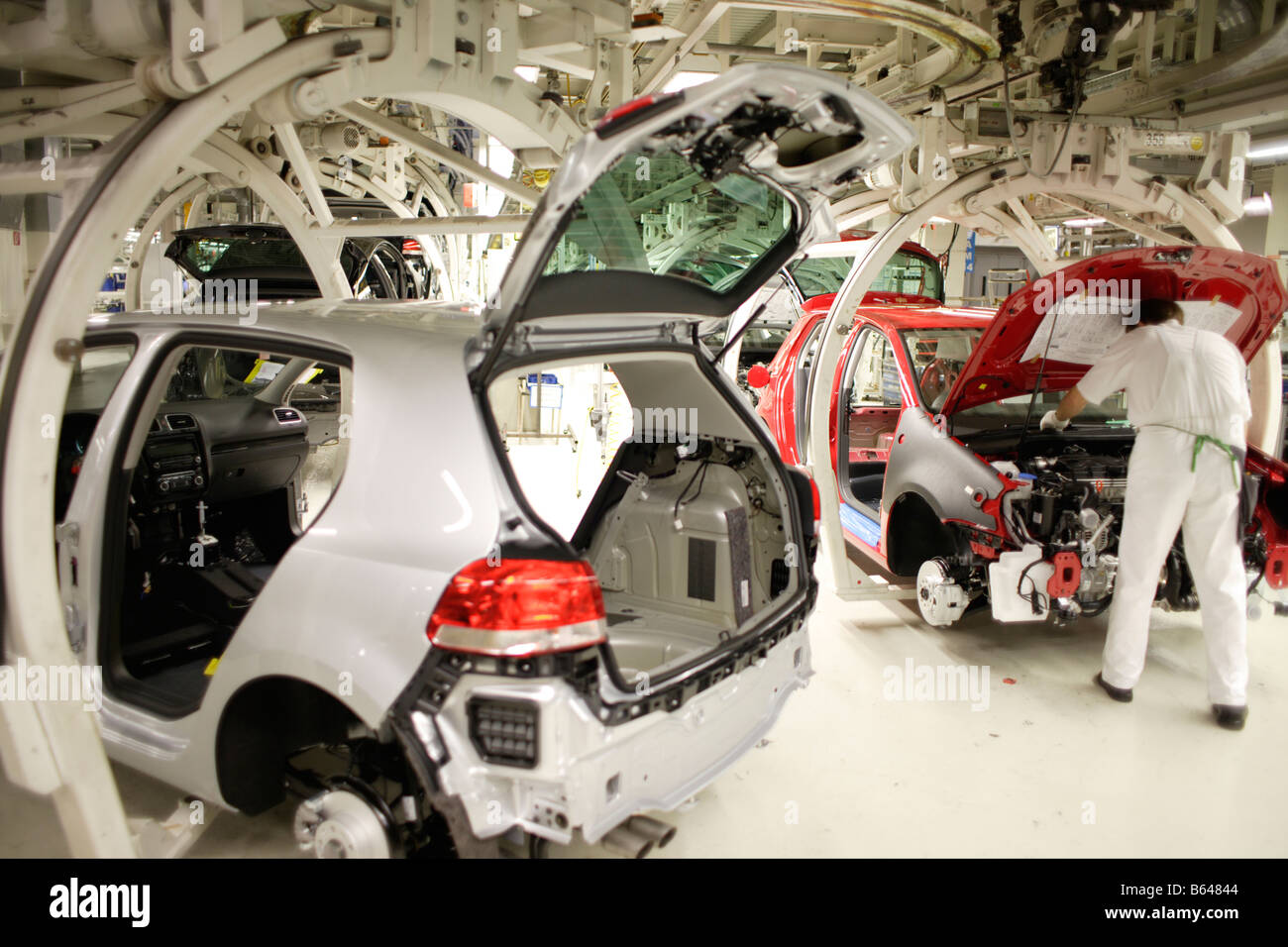 VW Golf Car production car Factory Stock Photo - Alamy