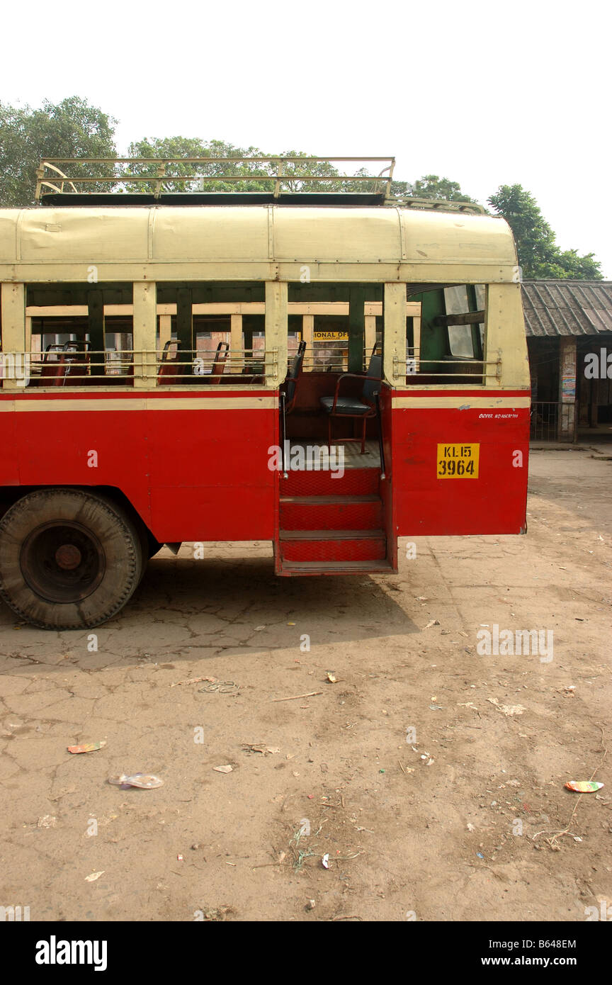 Indian government bus hi-res stock photography and images - Alamy