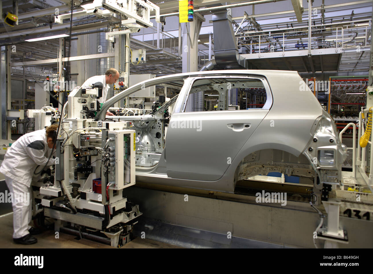 Vw car production hi-res stock photography and images - Alamy