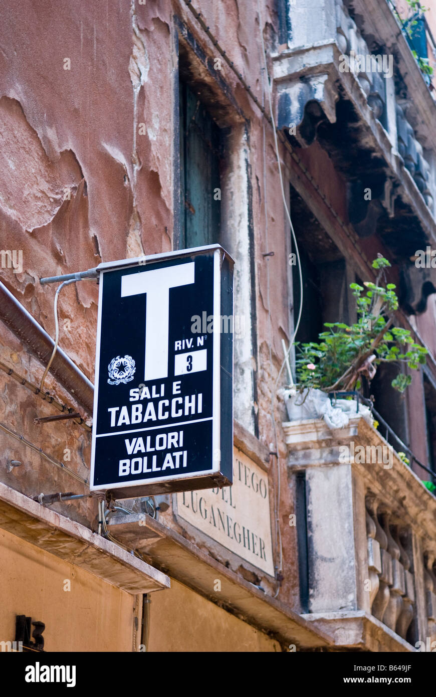 Tabacchi italy hi-res stock photography and images - Alamy