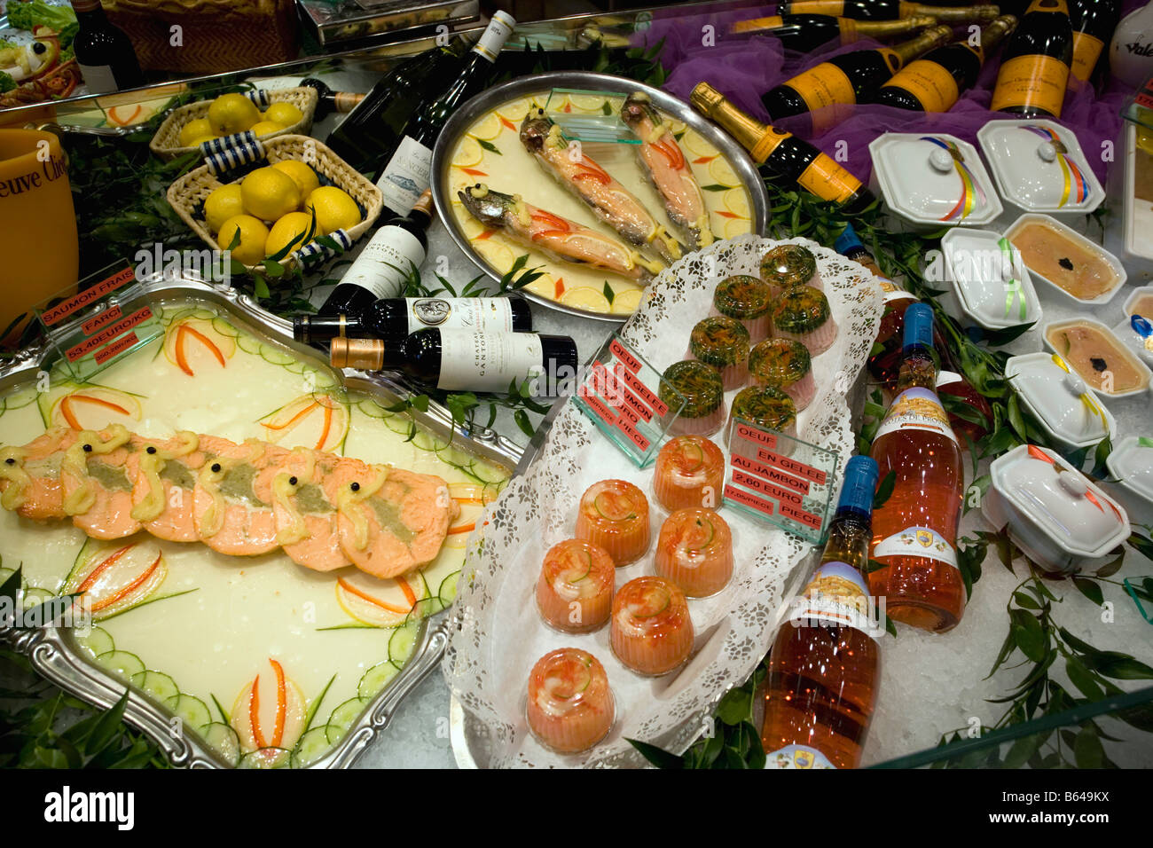 France, Paris, Deli, shop selling delicacies. Shop-window Stock Photo ...