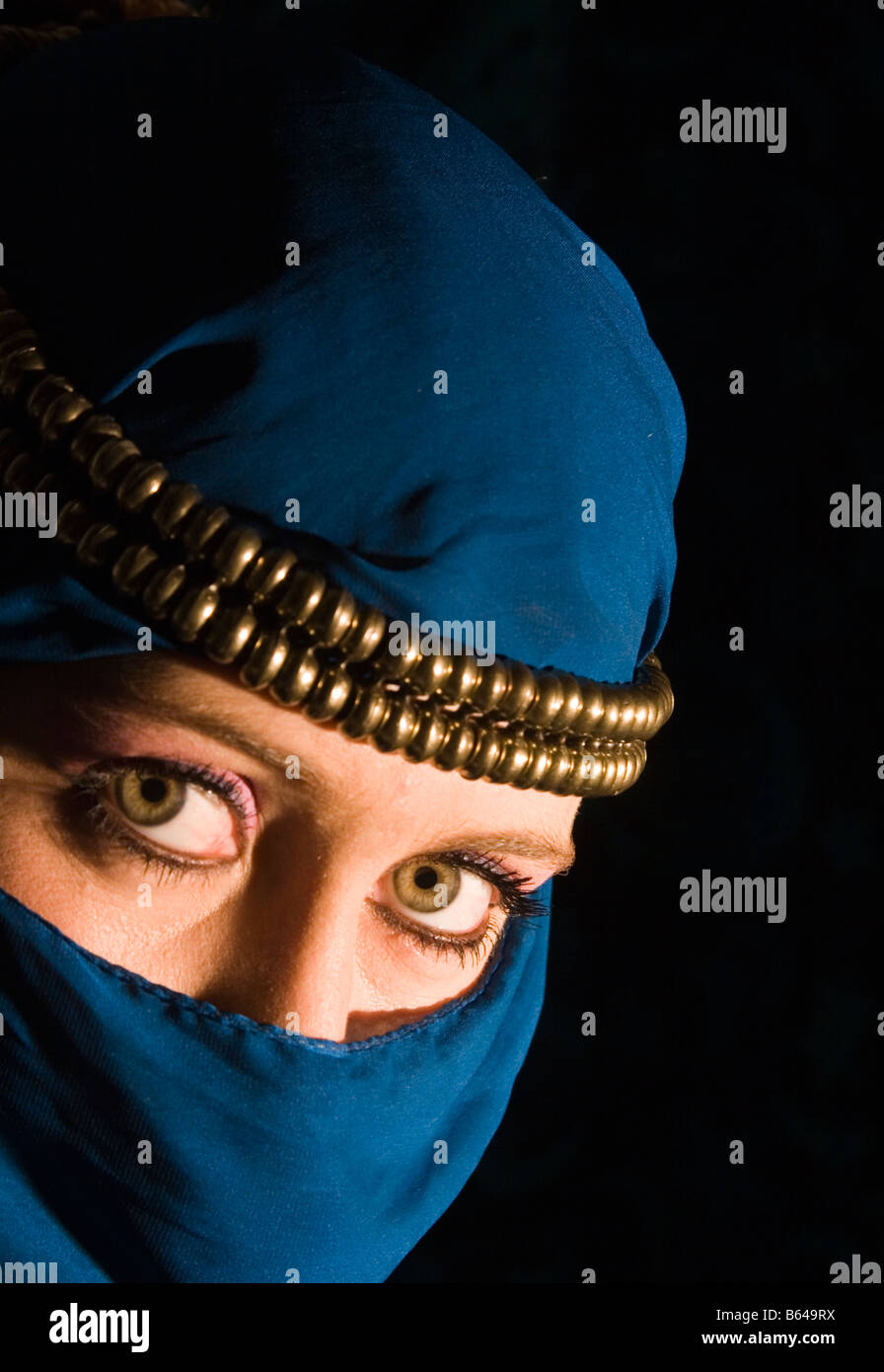 Yashmak veil hi-res stock photography and images - Alamy