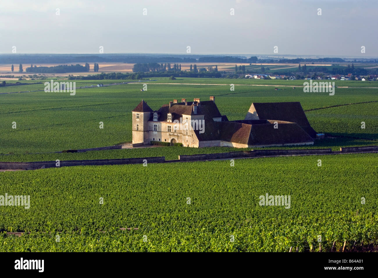 Clos vougeot vineyard hi-res stock photography and images - Alamy