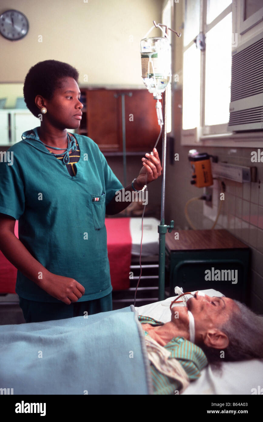 Hospital havana cuba hi-res stock photography and images - Alamy