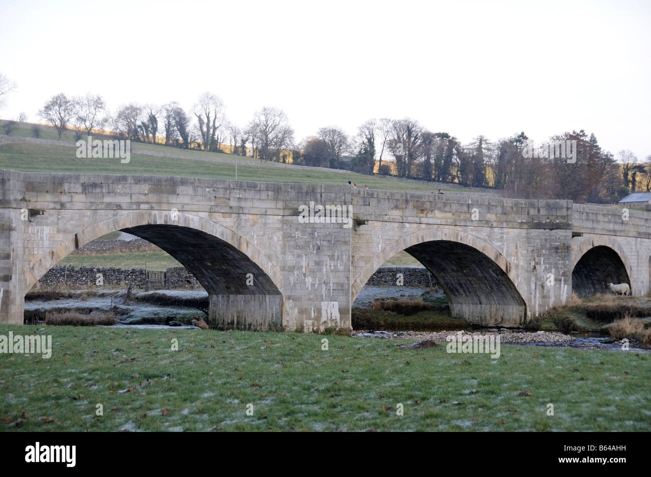 Burnsall Bridge, Burnsall Village in the Yorkshire Dales Stock Photo ...
