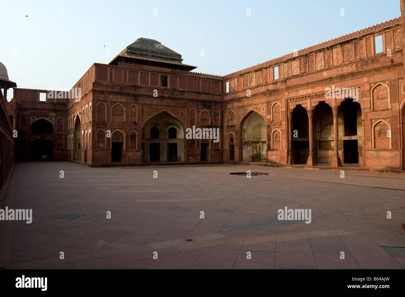 Red fort monuments hi-res stock photography and images - Alamy