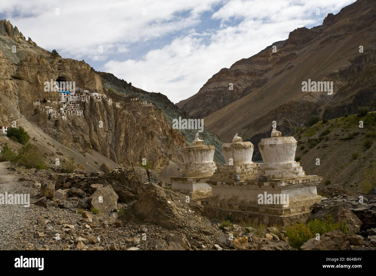 Phuktal monastery Zanskar Ladakh Stock Photo - Alamy
