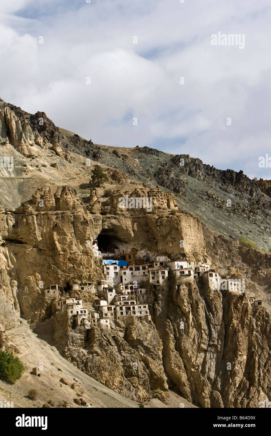 Phuktal monastery Zanskar Ladakh Stock Photo - Alamy