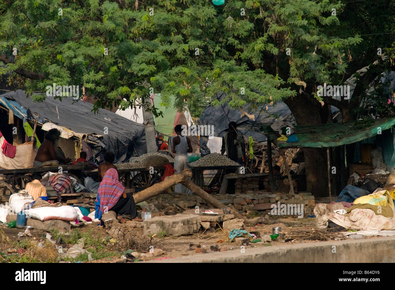 Slums in Agra. Uttar Pradesh. India Stock Photo - Alamy