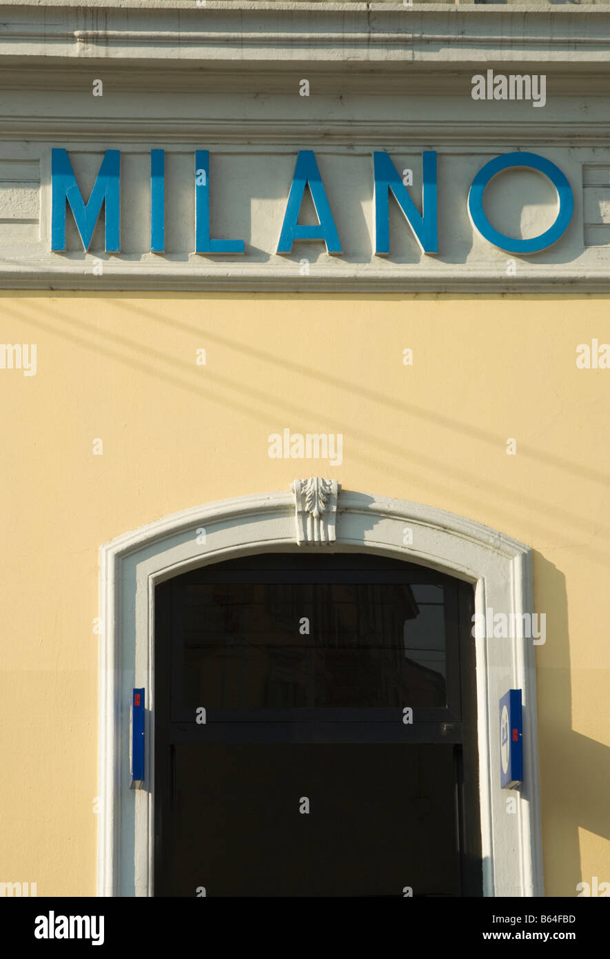 Milano sign above entrance door hi-res stock photography and images - Alamy Milano sign above entrance door hi-res stock photography and images - Alamy