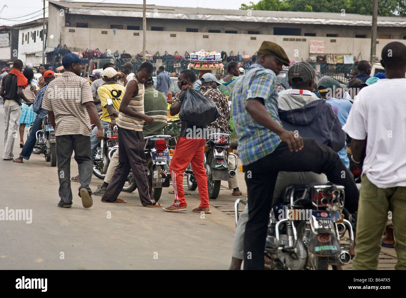 Taxi Cameroon High Resolution Stock Photography and Images - Alamy
