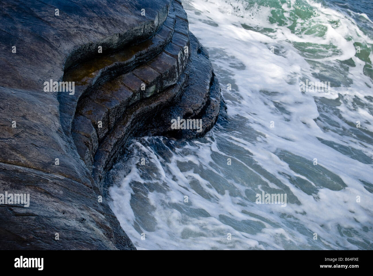 Splash splashing tide hi-res stock photography and images - Alamy