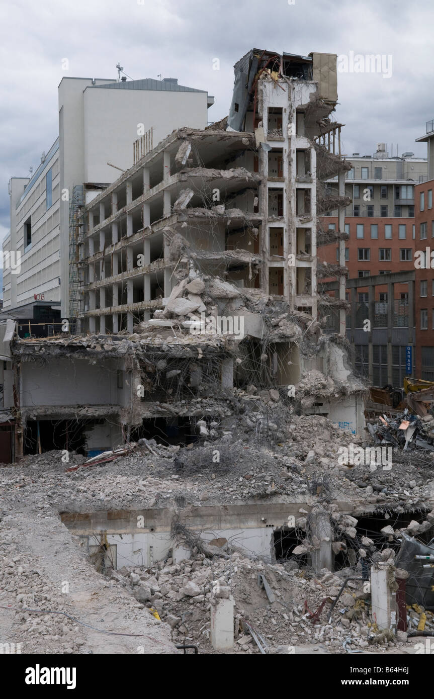 Demolition environment hi-res stock photography and images - Alamy